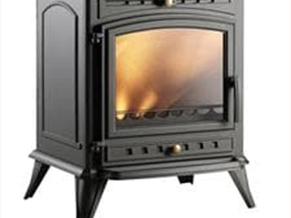 ESTUFAS DE LEÑA INVICTA | Productos de calefacción de IGF en Ferrol